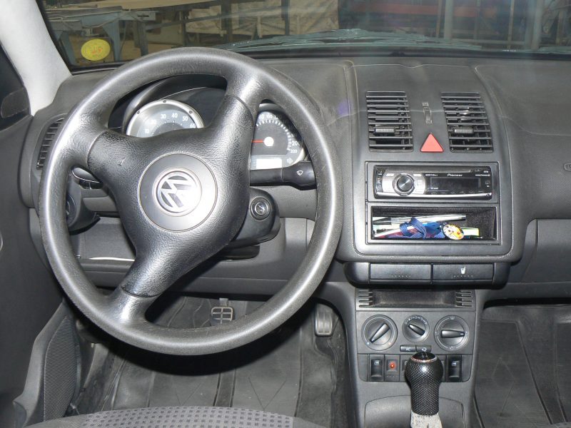 Usados: Volkswagen Polo 2002 gris policromado - Carros Guatemala